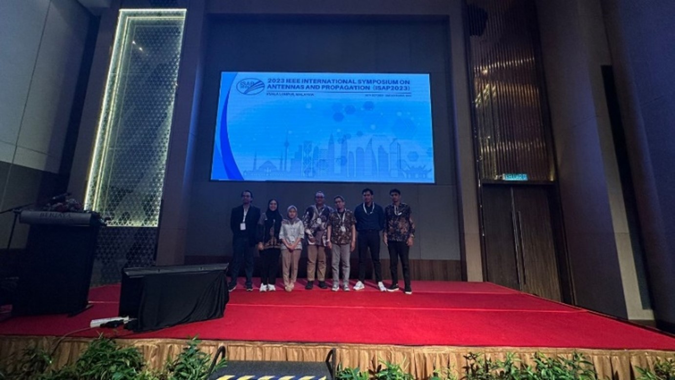 Penyelenggaraan Special Session Radar, Remote Sensing & Electromagnetic ...